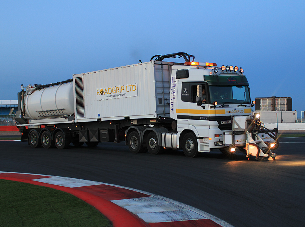 Trackjet – what does it do and how does it work? - Roadgrip